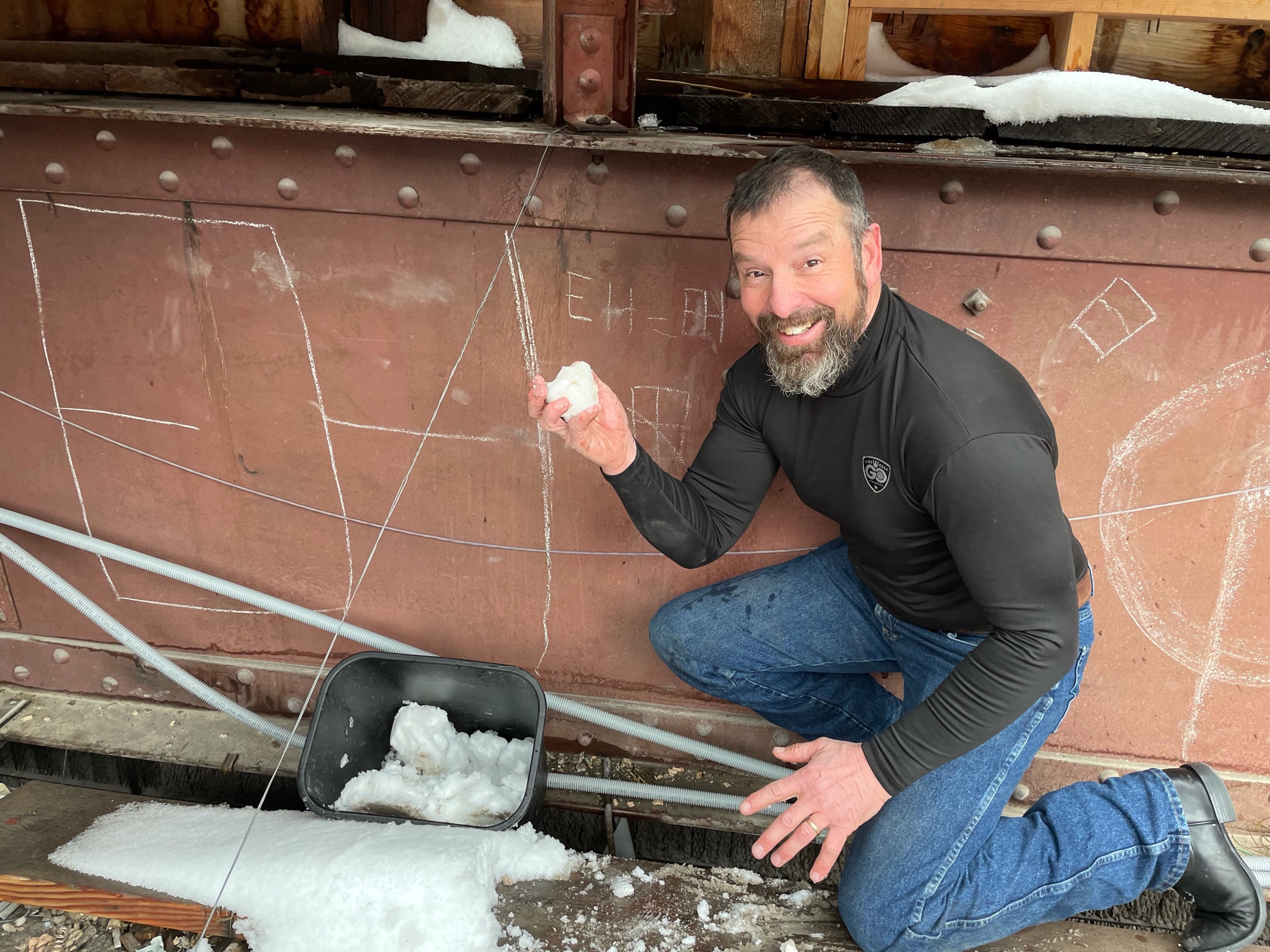Dockstader and Barlow help remove snow from Wyoming Capitol ceiling ...