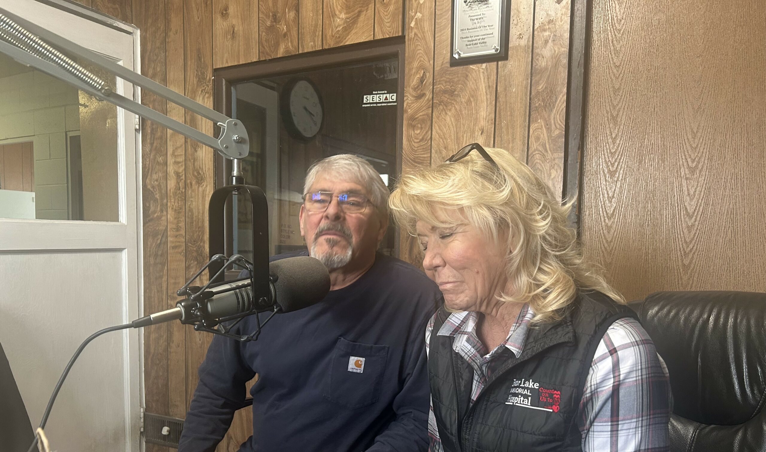 The Wave Radio Interview: Larry Vila & Lott Crockett-Hospital Auxiliary ...