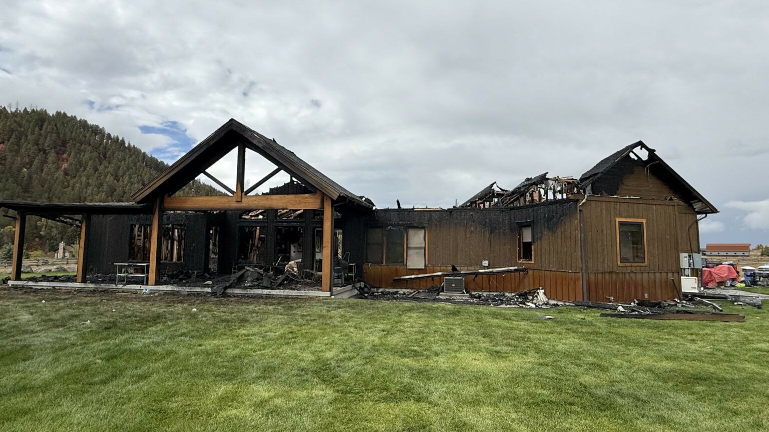“Dream Home” south of Thayne a complete loss from fire – SVI-NEWS